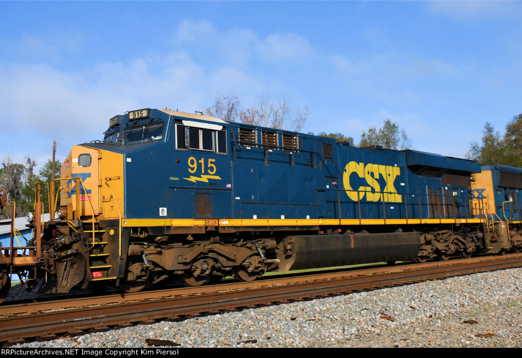 CSX 915